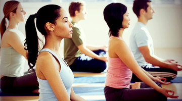5 Liberating Ways to Practice Yoga Without Giving Into the Industry's ...